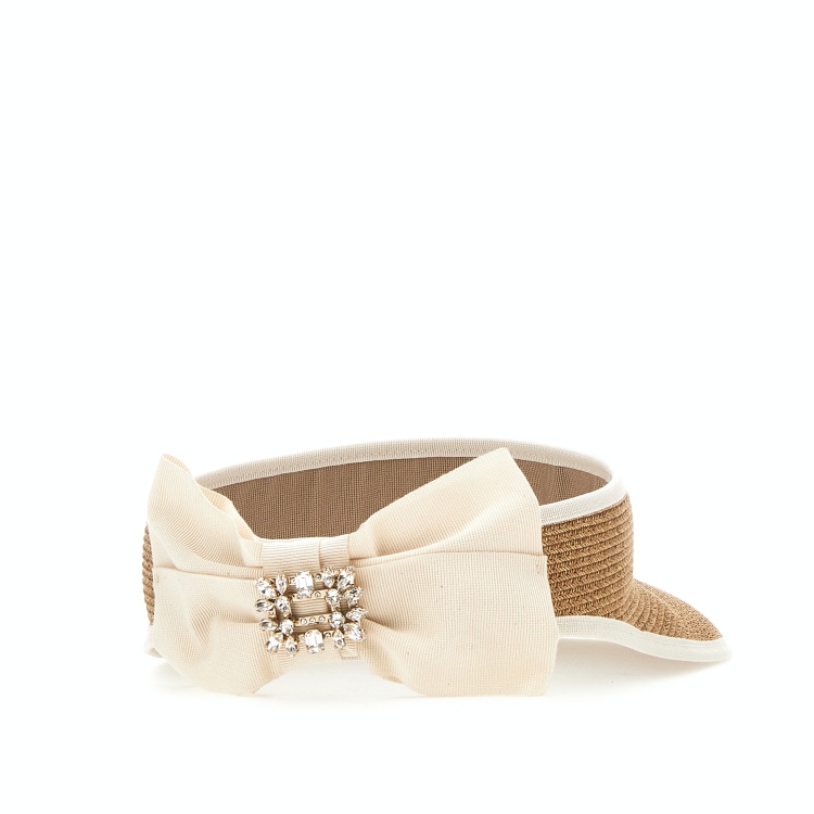 Roger Vivier根本是度假美照神器！經典方釦搭上編織單品，從鞋履、帽子到包包，每一款單品都美出新高度！ | Bella.tw儂儂